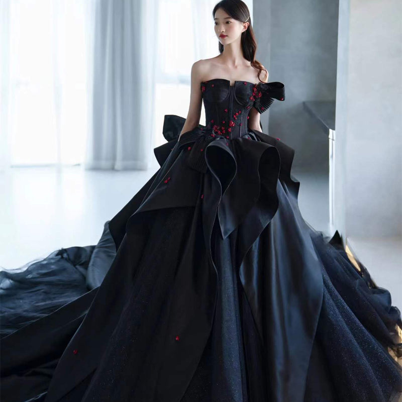 世界上最美的黑婚纱最美婚纱最贵最美婚纱大山谷图库