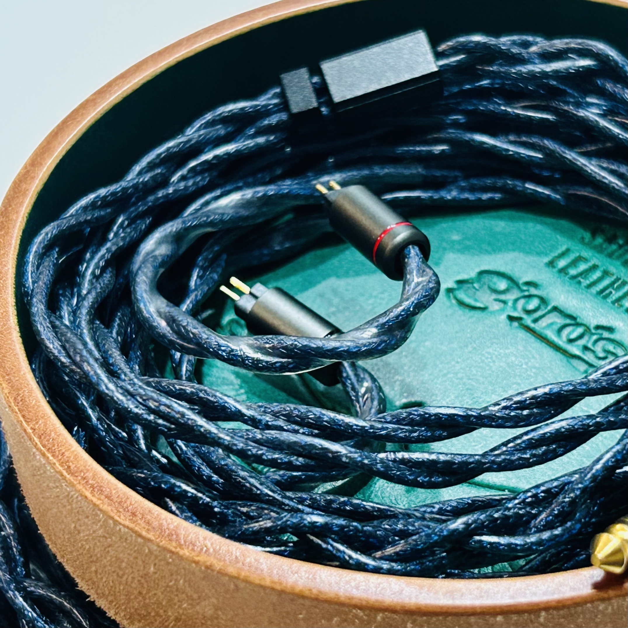 [Fish 9] Que Yu9 Audio Flagship Multi-Unit Over-Ear Headphones, One-Week Construction Period