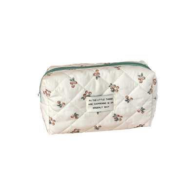 复古花果实绗缝棉收纳包化妆包