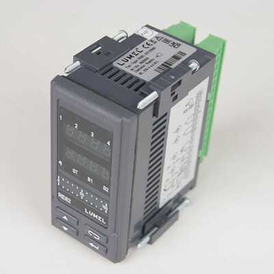 Lumel RE82-431100M0 Temperature Controller