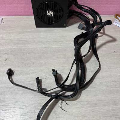 出一个海韵FOCUS GX-750金牌全模组电源，额定750