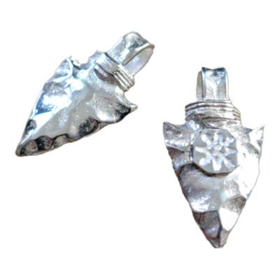 znative原雕金师点银仿石矛吊坠