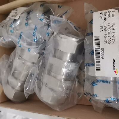 议价UNILOK 1寸卡套接头UBU-Q6-SS /UUT-08-SS全新原装 现货