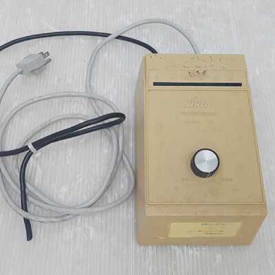 Nikon, Model: UN, 120V, 50/60 Hz, 200VA, Transformer Microsc