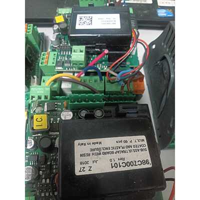 下单前咨询意大利CAREL卡乐MPXPRO温控器，型号MX30M25H