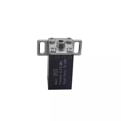 1820/1815PT/WD-3050机械手抱具气缸小型夹具弧形带检测开关夹片