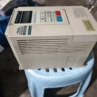 议价东变频器，7200MA系列 380V 2.2KW JNTM适用