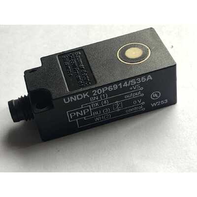 议价Baumer堡盟UNDK20P6914/S35A接近式超声波传感器全新