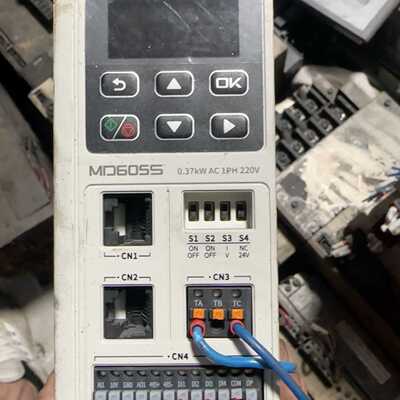 溢价-汇川变频器MD605S-2S2R8，220v0.37kw，