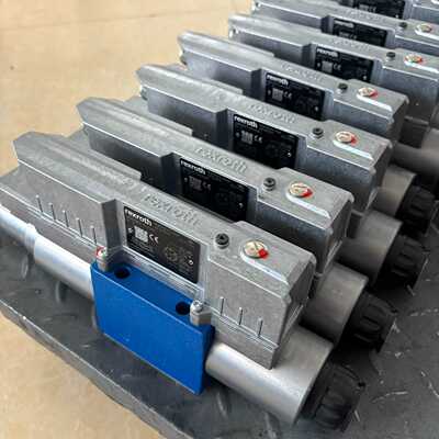 R901572028 4WREE10W75-3X/V/24F