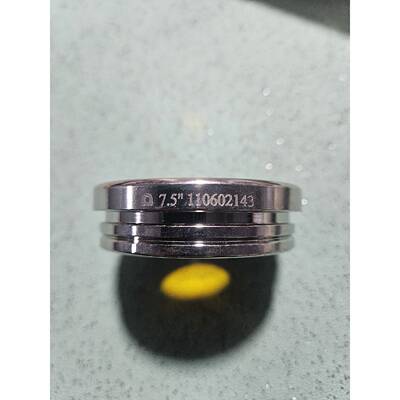 AMADA 激光切割机7.5英寸聚焦镜及底座，成色如图，功能议价