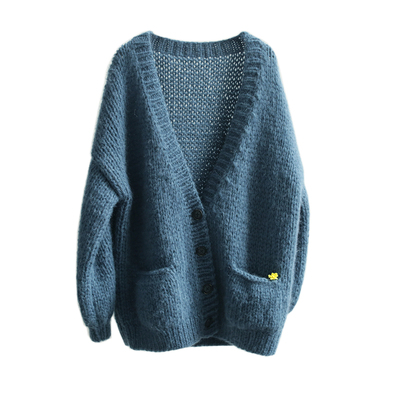 原隐V领简约宽松马海毛手织毛衣