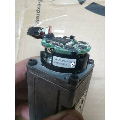 在线议价出售欧姆伺服电机各种功率编码器MFE0020BASDD,