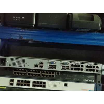 溢价-avocent维谛AV3216KVM切换器16口带US