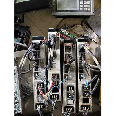【请询价】三菱双轴1KW驱动器MDSRV22020拆机包好如图
