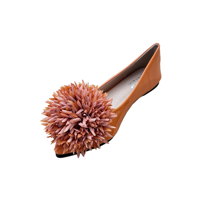 尖头配裙子气质单鞋花球晚晚鞋