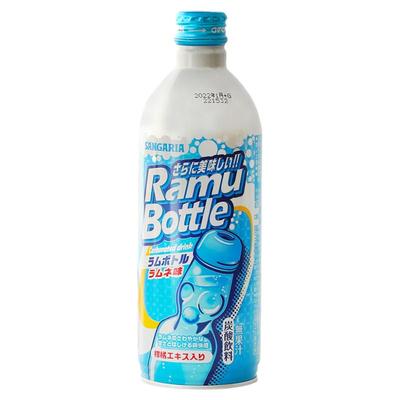 日本三佳利葡萄哈密瓜味碳酸饮料