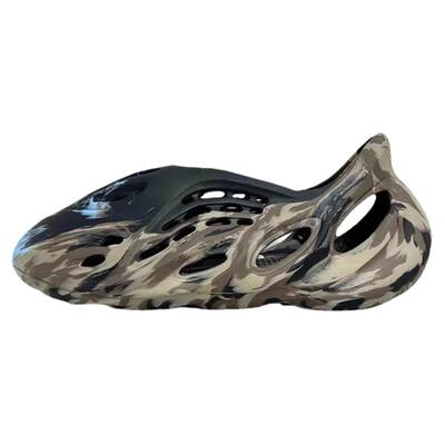 AdidasYeezyFoam椰子洞洞拖