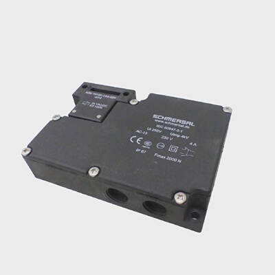 SCHMERSAL AZM161SK24RK024M16 safety interlock 1143677 unused