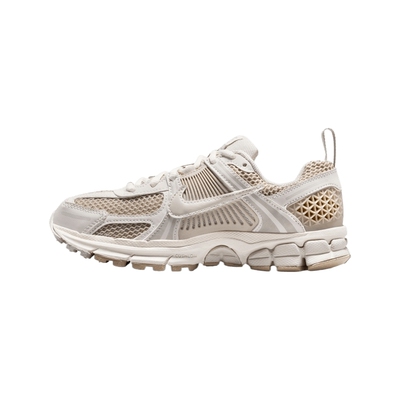 滔搏NIKE耐克大童鞋VOMERO 5 (GS)运动休闲鞋HF6998-016