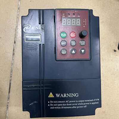 溢价-易能变频器EDS1000-2S0004，单相220V输入，输