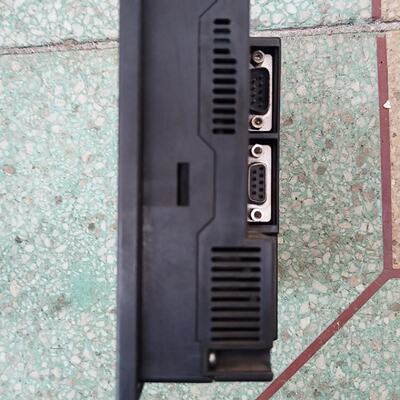 议价GT1050-QBBD-C触摸屏，下来的，成适用