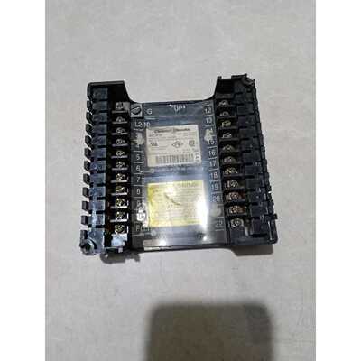 议价燃烧机程控器底座833-2725 CLEAVER BROOKS原装拆机实图 二手