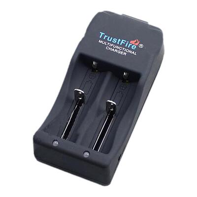 正品TR-006锂电池多功能充电器