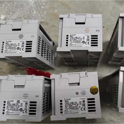 议价三菱PLCFX5U32MTES日本原装二手拆机功能维修