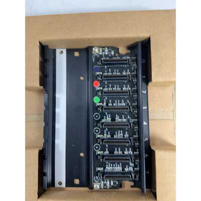 ROBOTRON 8通道扩展板，工业控制用，带接口，具体参数