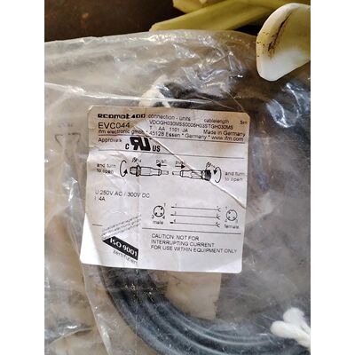 在线议价全新原装易福门线缆EVC044，现货实物拍摄。数量：1根，