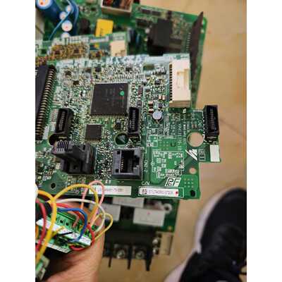议价H1000变频器主板YPHT317791BETC7维修