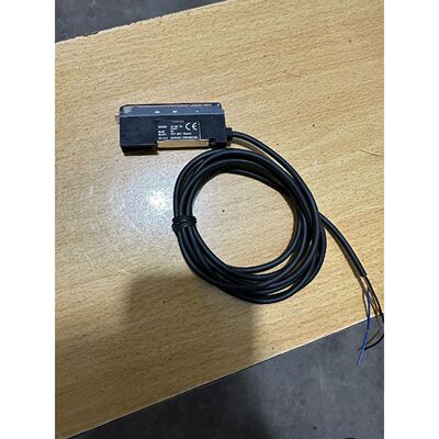 【请询价】KEYENCE基恩士FSV11光纤放大器原装拆机