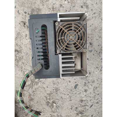 议价康沃变频器5.5kwFSCG03.15K503P380维修