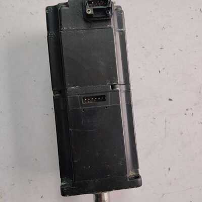 溢价-安川伺服电机SGMJV-04AAA6C编码器B13009B0