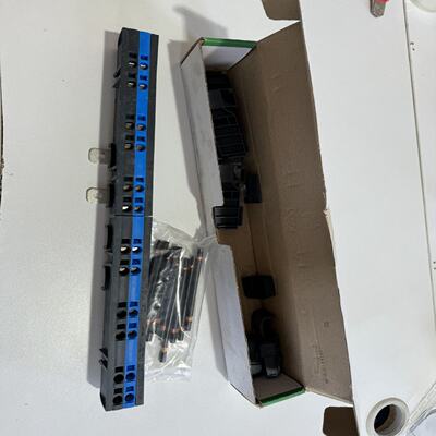 议价施耐德排线LSX58052A接线板插头接线座