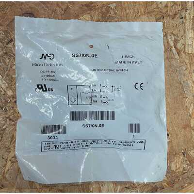 MicroDetectors  SS70N0E  M18 Tubular Diffuse Photoelectric S