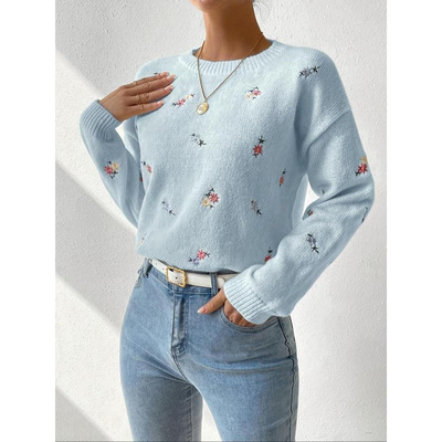 P 65857 Floral embroidered knit sweater 花朵刺绣圆领毛衣