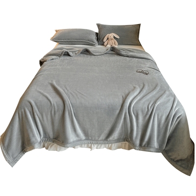 牛奶绒毛毯办公室午睡法兰绒盖毯