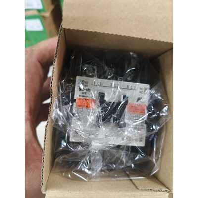 议价接触器SCN1AC100110V有10个全新正维修