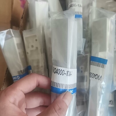 议价SMC阀岛盲板VVQ400010A1工程剩余新的原装维修
