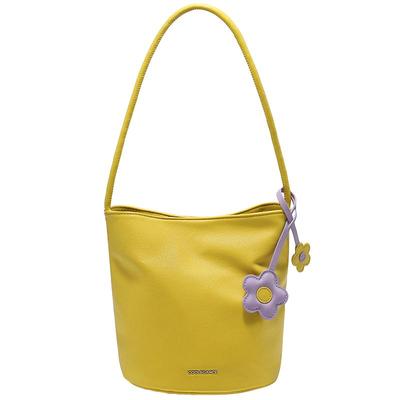 张佳宁同款百丽小花手提水桶包