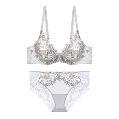 兰卡内衣大胸显小性感