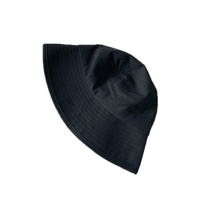 不会过时的显脸小黑色水桶帽