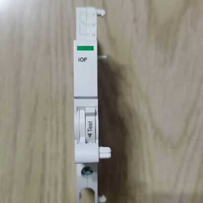 议价施耐德IC65N辅助接触点触头状态指示Acti9 iOF A9A26924 A9A2