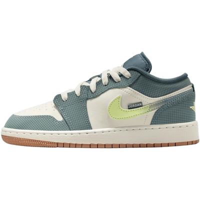 NIKE耐克大童AIR JORDAN 1低帮时尚潮流运动训练篮球鞋IB7112-001
