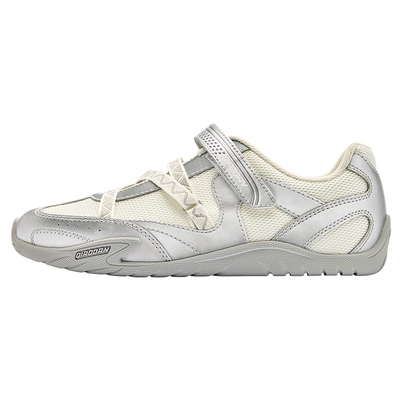 乔丹女薄饼V2网面透气运动鞋