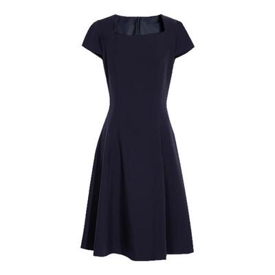 千金气质职业微胖高级感小黑裙