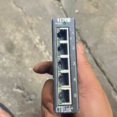 【请询价】CONTROLS进口工业交换机EISK5-100T，成色如图