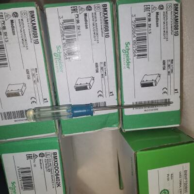 议价M340施耐德BMXDDI6402K原装BMXDDO6402K全新现货BMXXBC008K